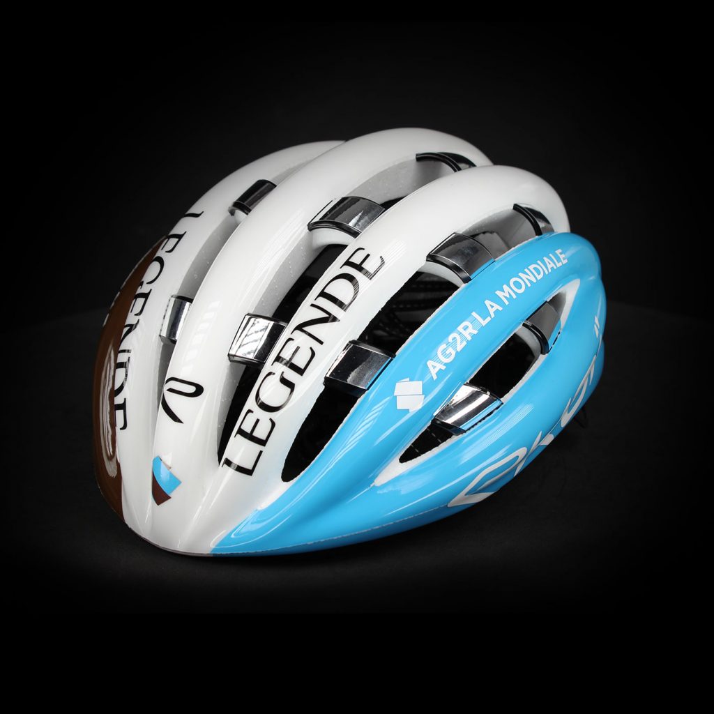Romain Bardet droeg retro Ekoi Legende "worsten"-helm in de Tour ...